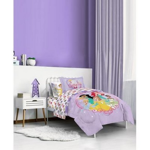 Disney | Bedding | Disney Princesses 8pc Reversible Full Comforter Set ...
